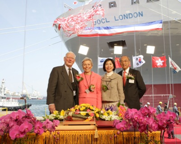 OOCL London named at Geoje Shipyard, Korea